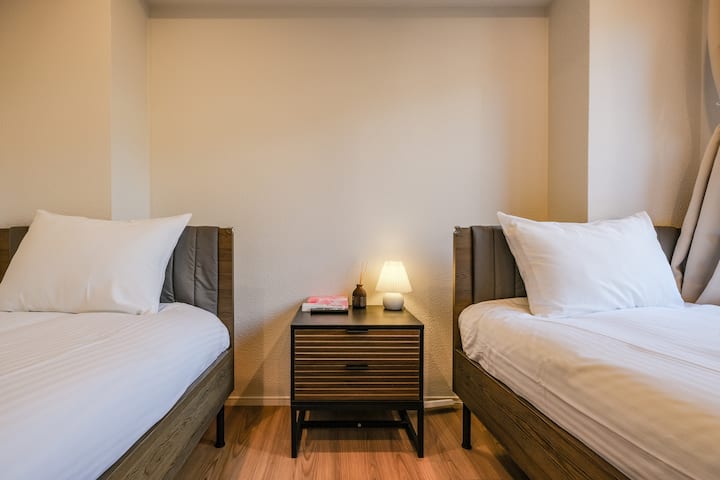Mi-hotel Asakusa | 2 Beds & Private Bath - Ueno