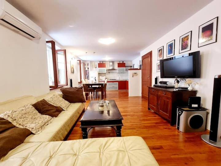 Luxury, Fully Equipped And Spacious Apartment - Piran