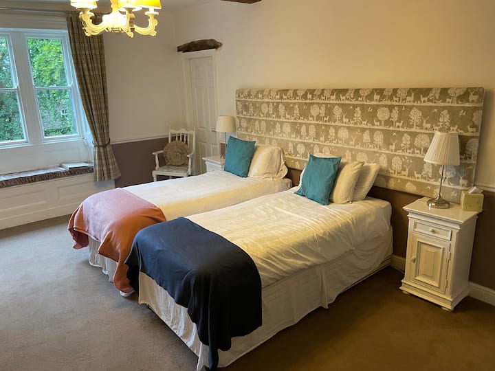 Standard Twin Room | Oyo New Inn Hotel - Horton in Ribblesdale