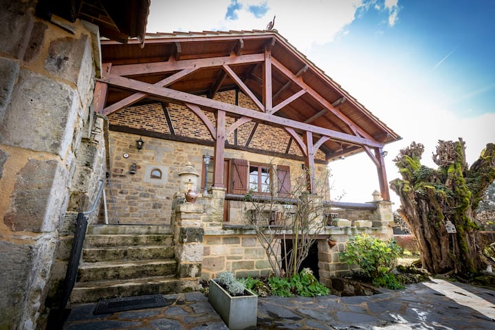 Maison Familial Du Haut Quercy - Carennac