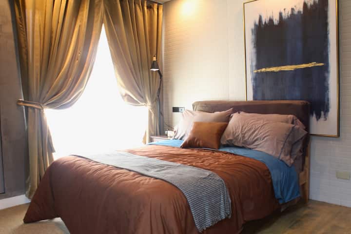 The Brass Burrow | Stylish Flat Makati Nightlife - Manila