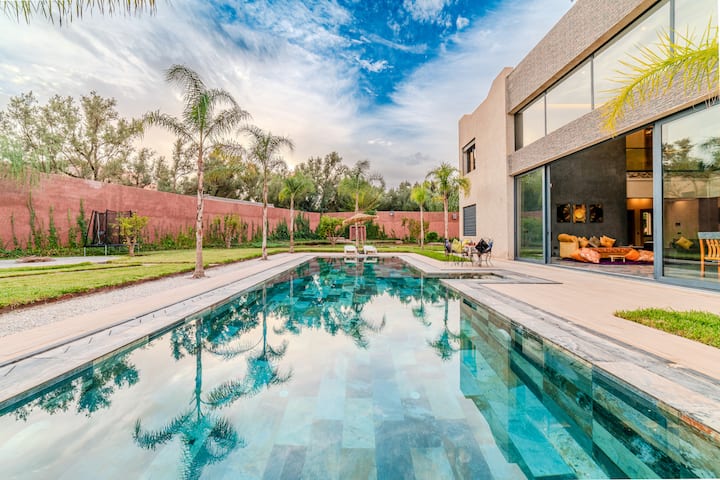 Villa De Rêve – 4 Suites, Piscine & Détente - Ourika