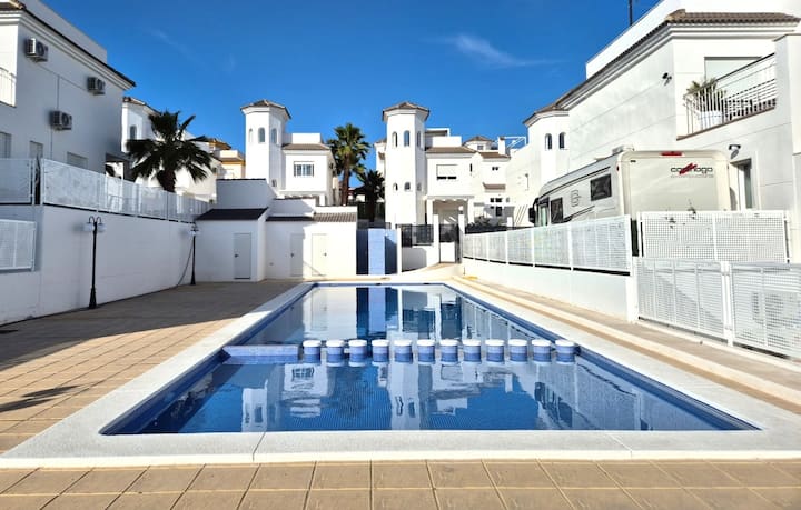 Casa Bajo El Sol - La Marina