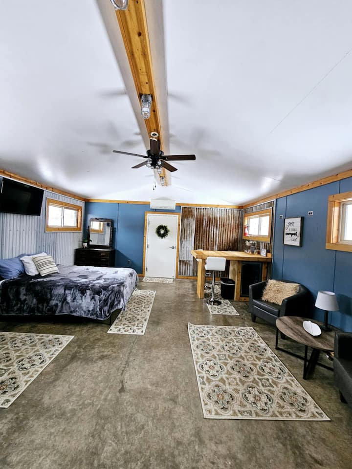 The Bunk House - Muncie, IN