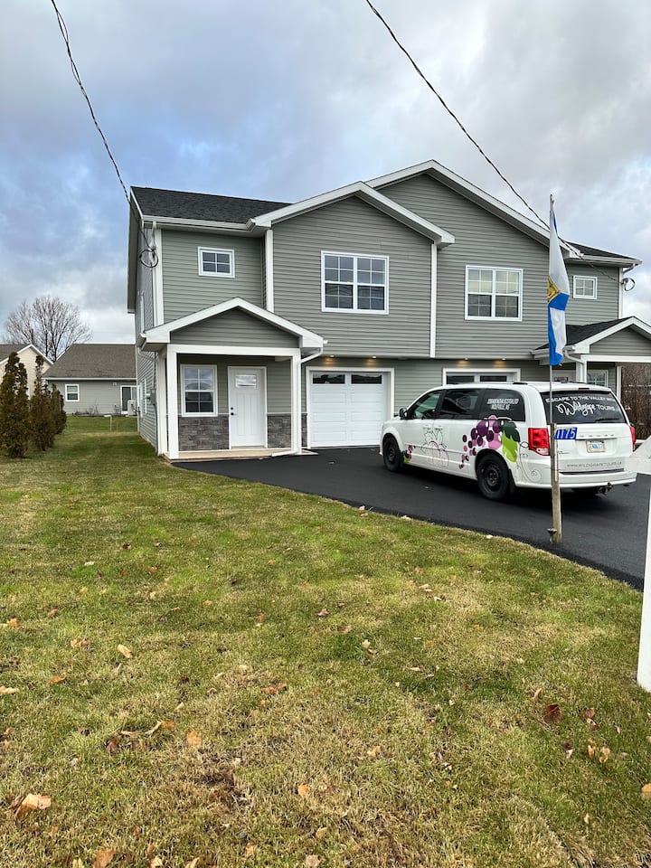 3 Bedroom Getaway Home - Wolfville