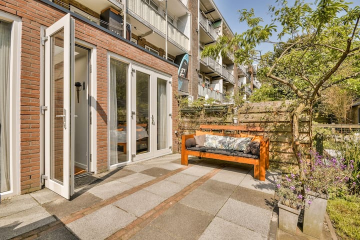 Bright & Spacious Apartment - Zaandam