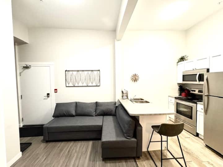 Cozy Oasis -Prime Location - University of New Brunswick Saint John (UNBSJ)