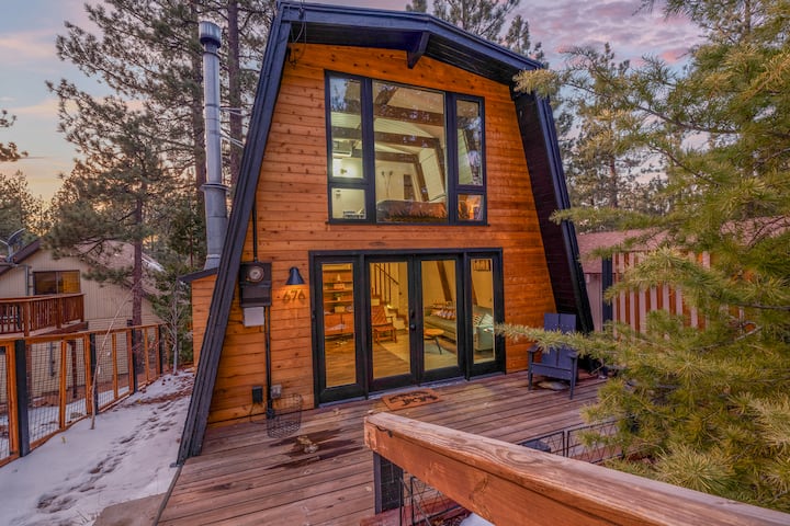 The Ireland Lake House - Big Bear Lake