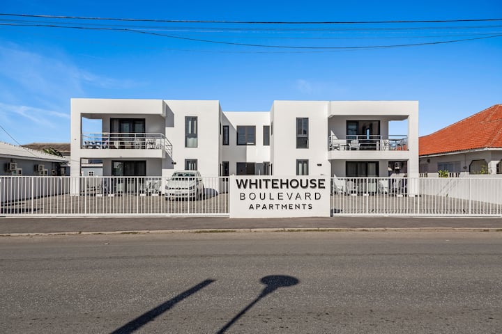Whitehouse Boulevard Apartments - Nabij Mambo - Curaçao