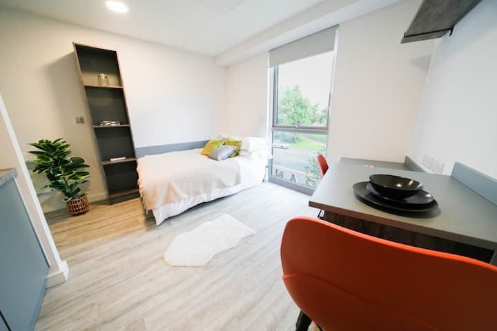 Studio Apartment 1 - Preston