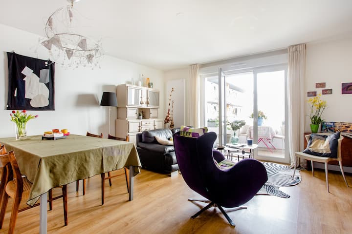 Chambre Privée Et Chaleureuse Dans Résidence - Bordeaux