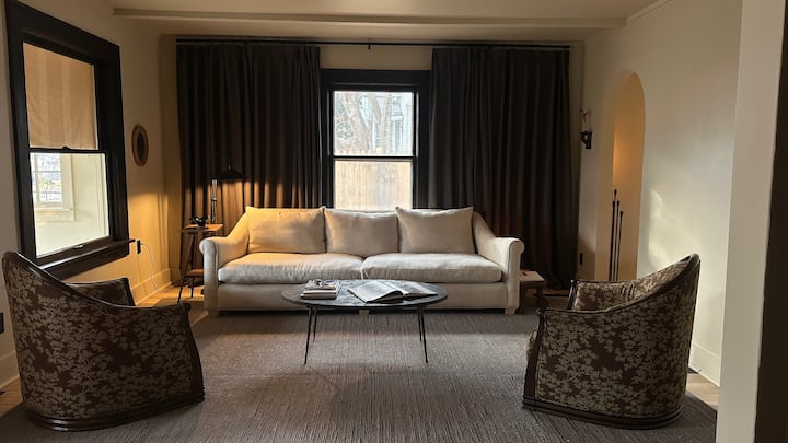 Designer Getaway: 1br Peaceful Escape 15 Min To Kc - Belton, MO