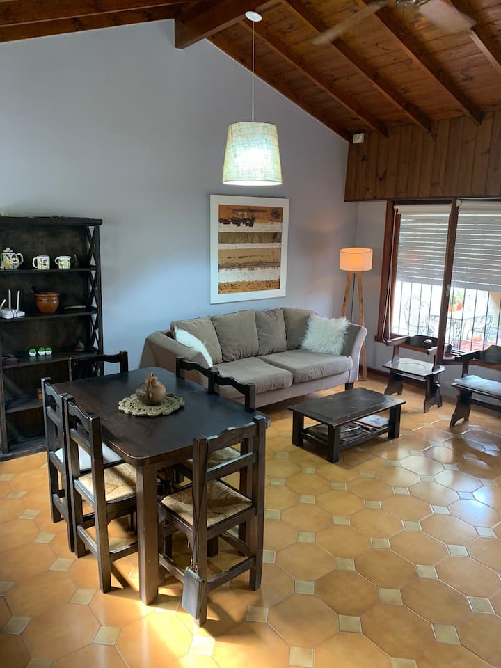 Casa Con Parrilla - Miramar