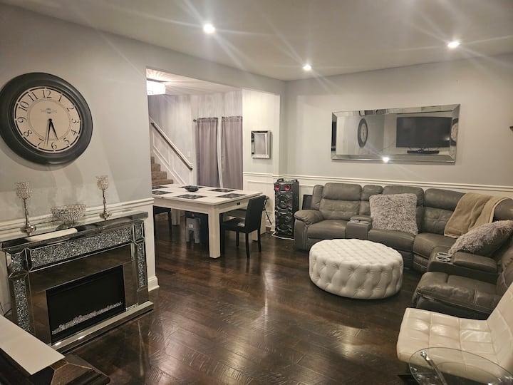 Midwest Modern - Mount Greenwood - Chicago