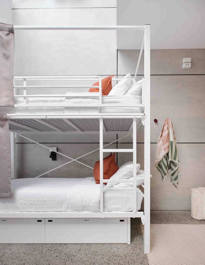 Surry Hills Hub – 8 Beds, Private Chill Spot - Sydney