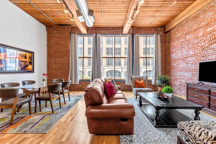 Walk To City Museum & Convention/events*dwtn Loft - St. Louis, MO