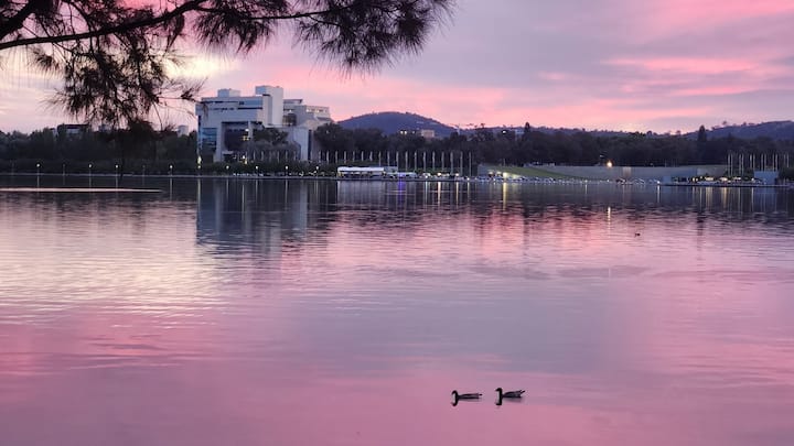 Lakeside @ The Griffin - Manuka Oval