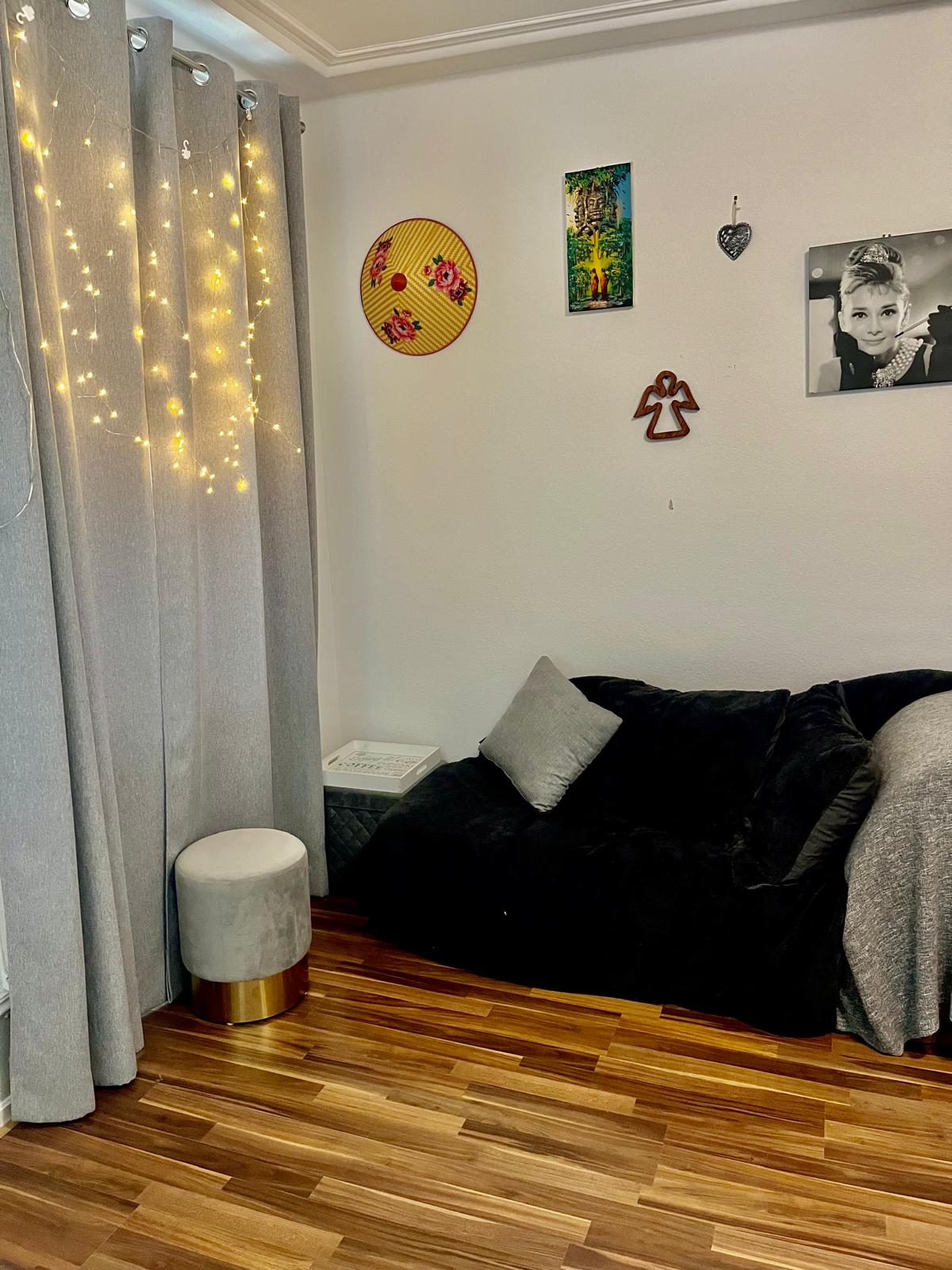 Lovely private room, close to Basel Zoo, City. - Airbnb