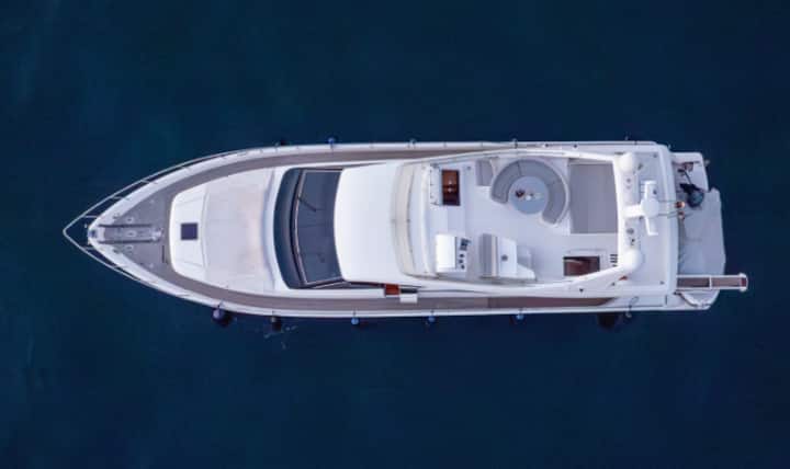 Yacht - Vico Equense