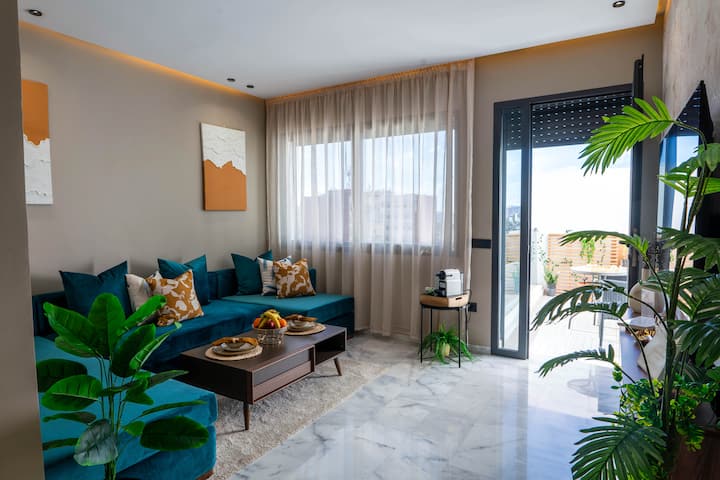 Spacious & Sunny Apt | Prime Location | 2-balcony - Casablanca
