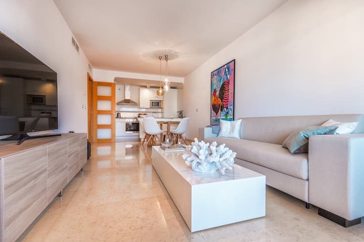 Encantador Apartamento Con Terraza Y Vista Al Mar - Marbella