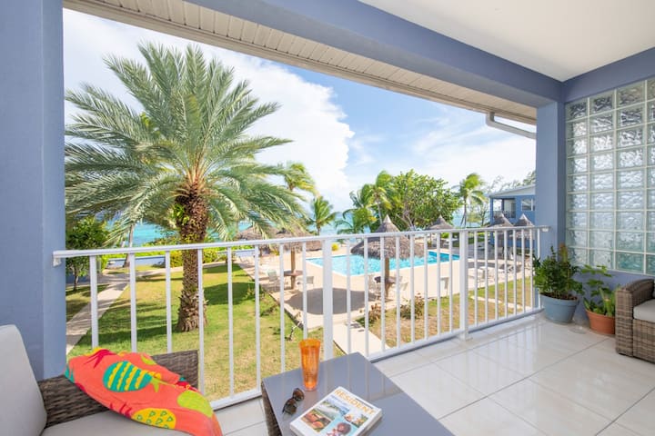 Light & Bright - Two Bed With Stunning Ocean Views - Cayman Islands