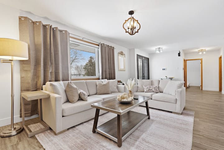 River Front 7br House | Family Haven | Sleeps 14! - Fort Érié