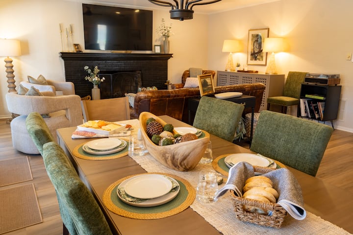 The Sunset: Irving Park Charm/midtown Convenience - Greensboro, NC