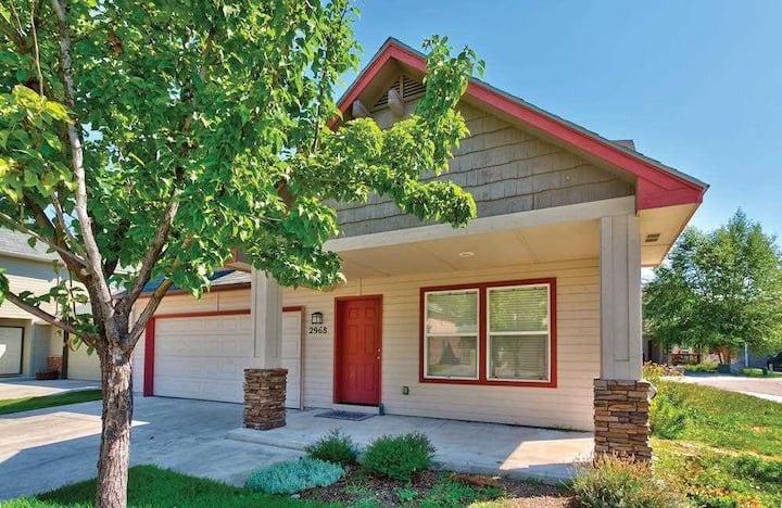 Pet Friendly | 2br | Near Greenbelt - Boise, ID