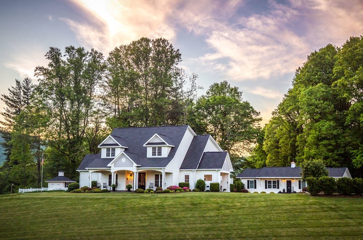 Tiffany Hill - Seaside Suite - Sierra Nevada