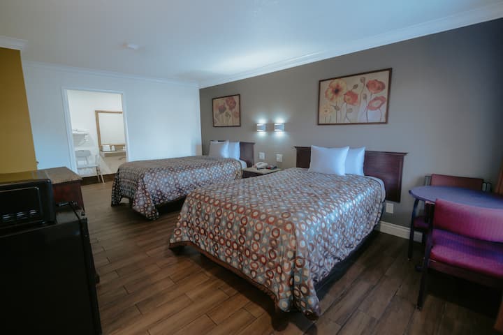 Spacious Double Bed Room - San Bernardino