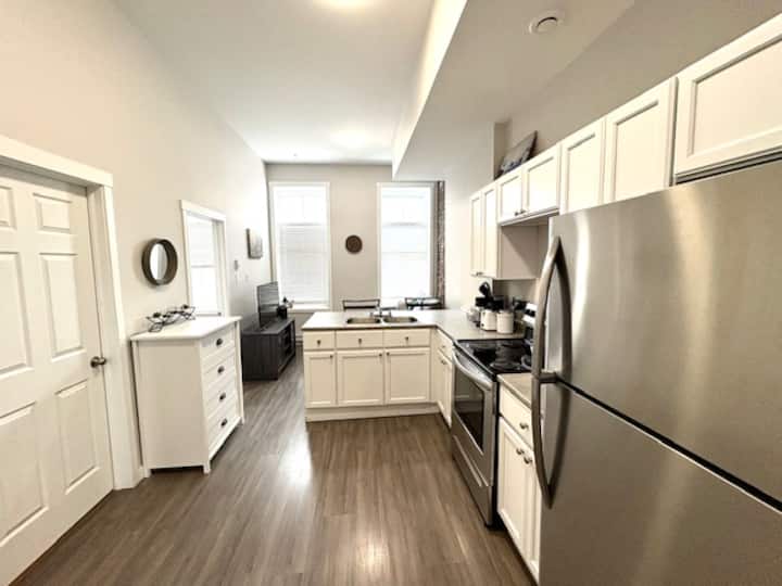 Cozy Oasis - Prime Location - University of New Brunswick Saint John (UNBSJ)