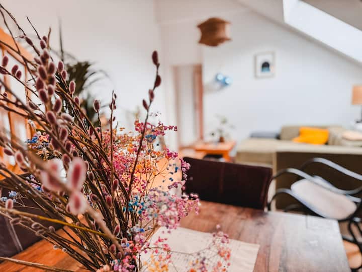 Cozy Kreuzberg Apt With Balcony - Berlín