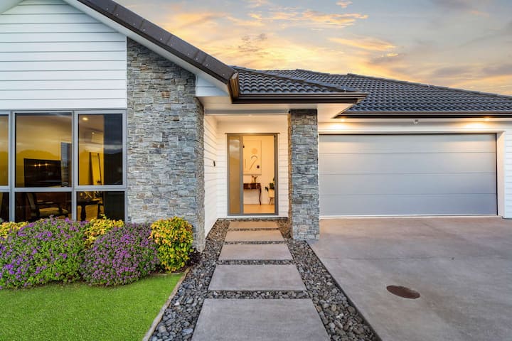 Double Room In Our Home In Huapai - Auckland