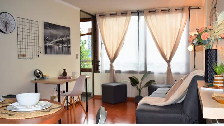 Cómodo Depto Con Terraza, Wifi Y Estac. En ÑUñoa - Providencia