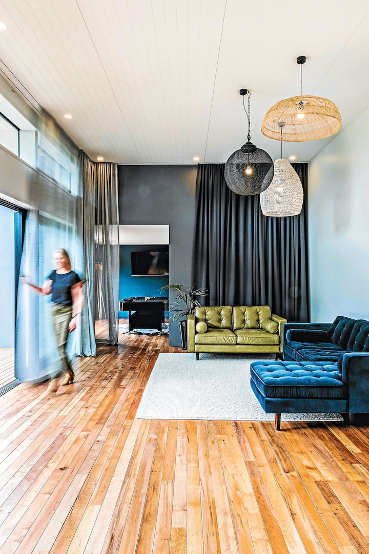 Riverside Retreat - Christchurch, New Zealand