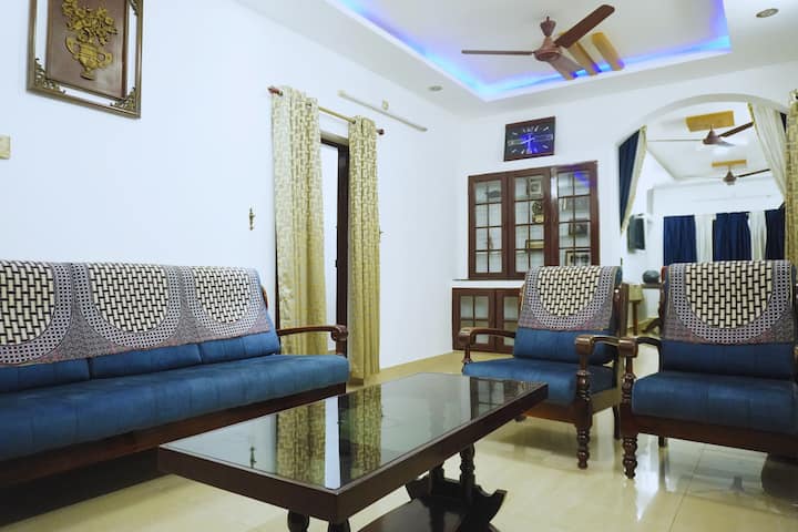 4bhk Getaway | Big, Cozy & All Yours In Trivandrum - Nedumangad