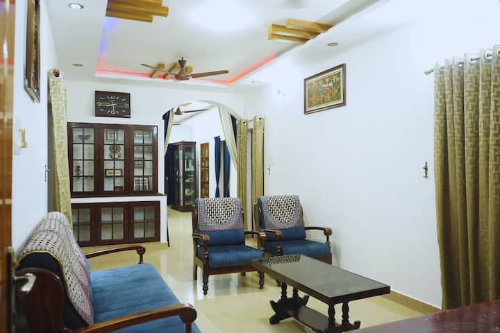4bhk Getaway | Big, Cozy & All Yours In Trivandrum - Nedumangad