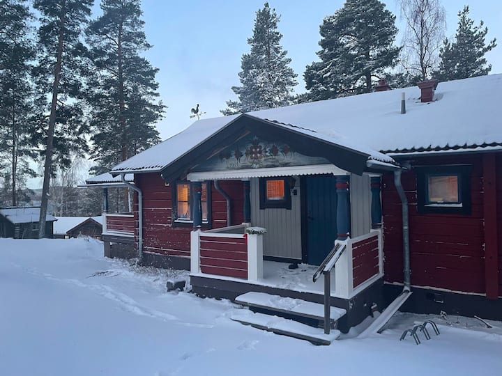 Picturesque Cabin With Lake View - Rättvik