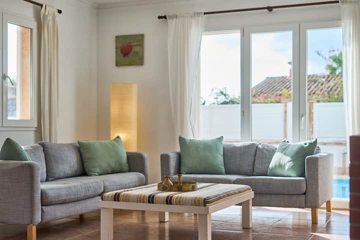 Martin - Villa In Porto Colom For 6 With Pool - Portocolom