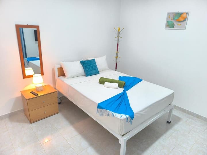 Economic Bedroom At City Center - Q9 - Praia