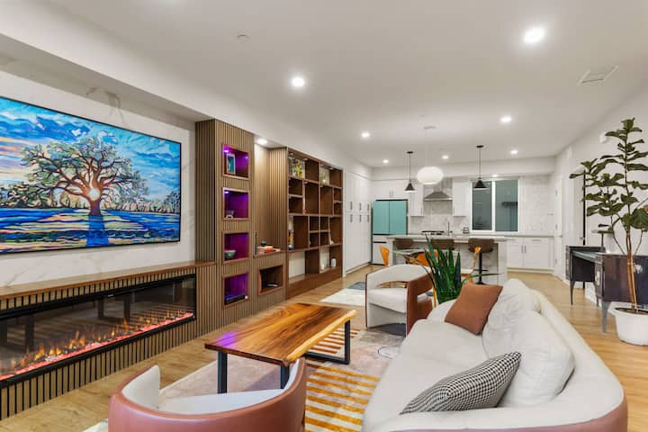 Golden Hill Luxury Near Downtown - San Diego, CA