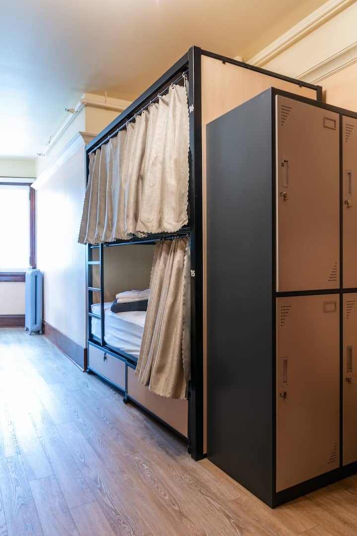 Qbeds Auberge Jeunesse - Dortoir Mixte 16 Lits - Quebec