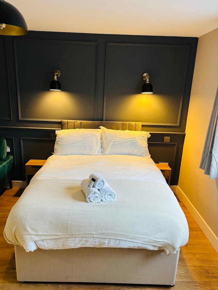 The Willow - Studio 20 - Bristol