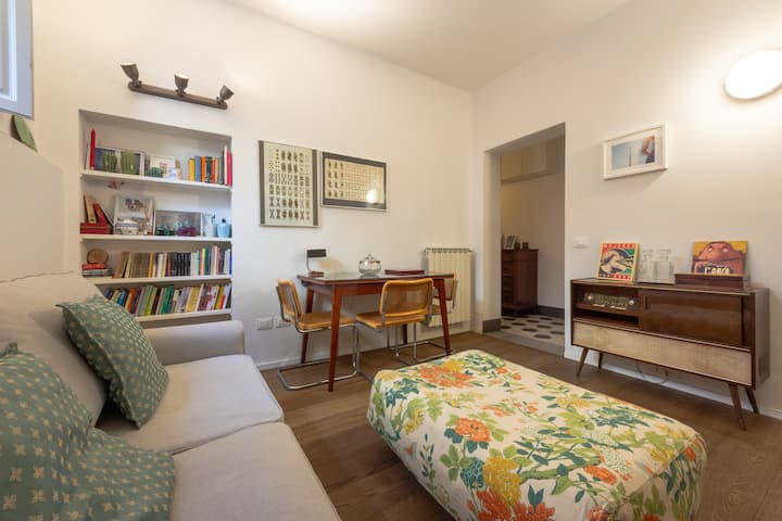 One-bedroom Apt. With Patio N.2 - Florencia