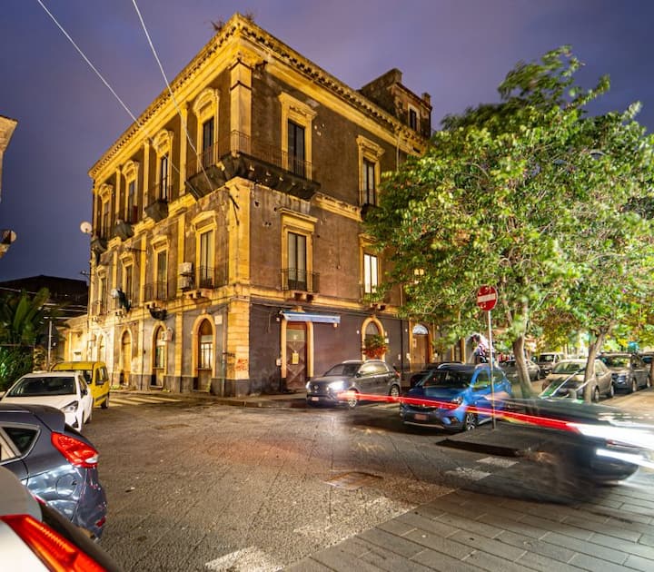 Top For Groups And Families In The Center As Hotel - Catania