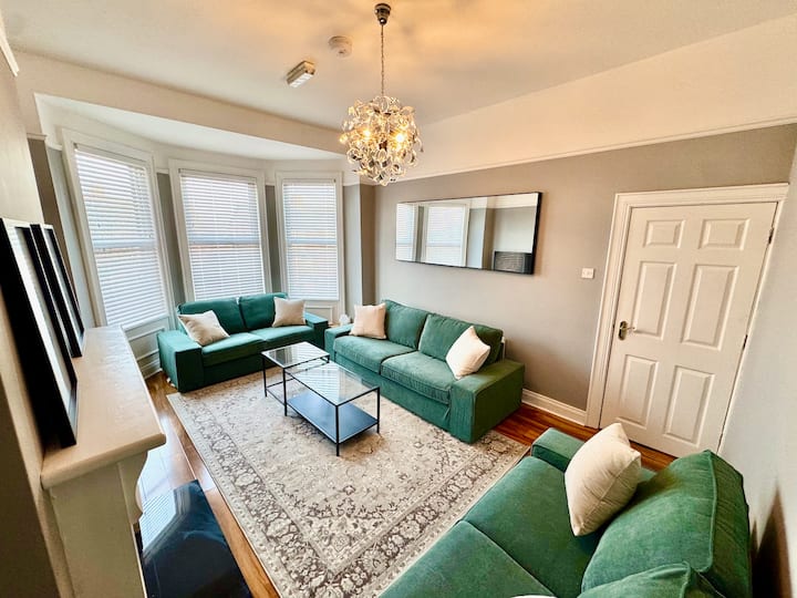 Penthouse @ The Urban Oasis - Great Location! - Carrickfergus