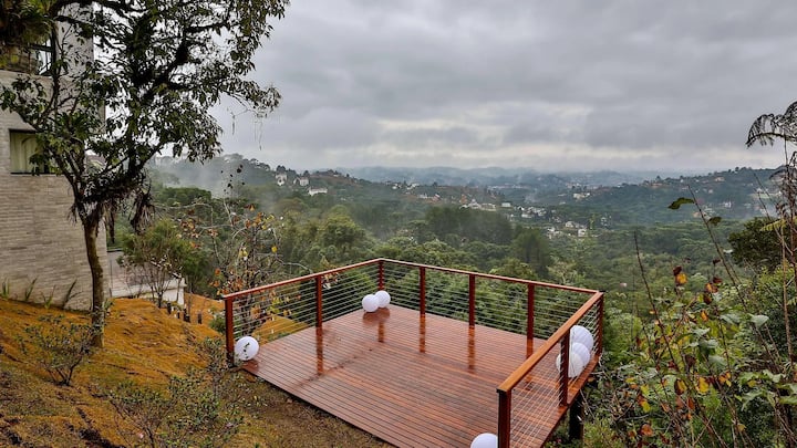 Espaço Inteiro Com Linda Vista. - Campos do Jordão