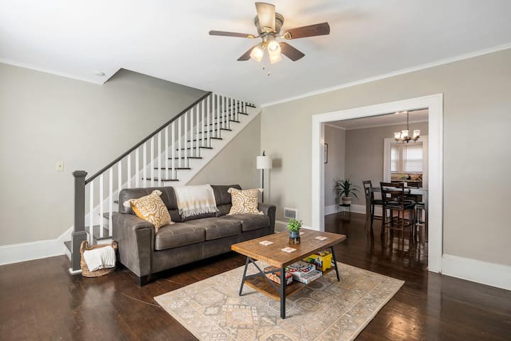 The Botanical Townhouse! - Fayetteville, NC