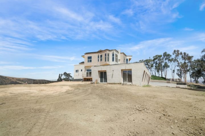 Mountain Oasis In Simi Valley - Simi Valley